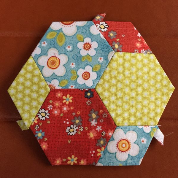The New Hexagon Quilt Along: The new templates and Blocks 1-5 | Cabin ...